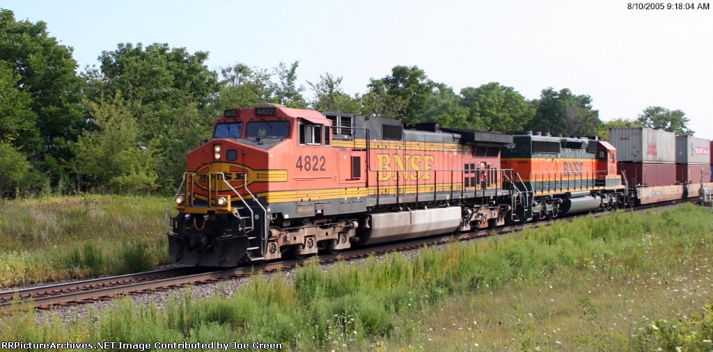 BNSF 4822